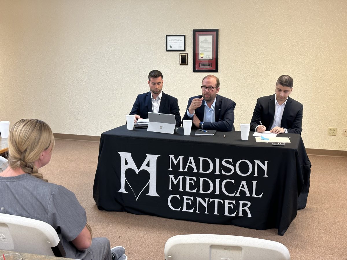 Congressman discusses rural healthcare access – Daily Journal Online