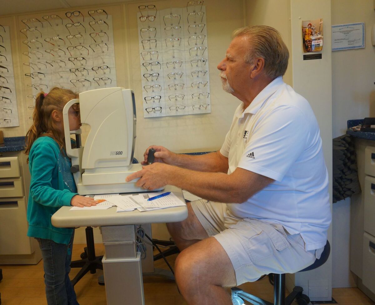 ‘Vision Van’ helps students see clearly – Daily Journal Online