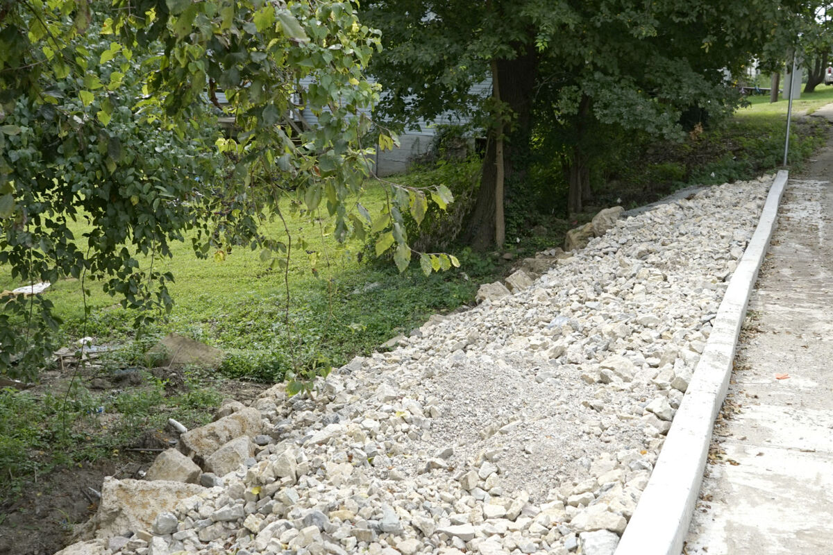 City crews work on damaged areas – Daily Journal Online