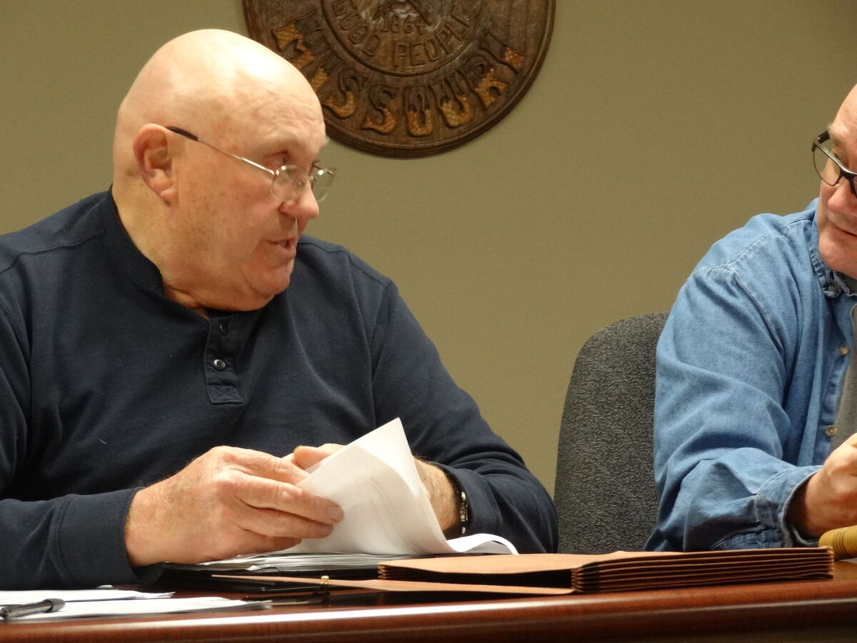 Council discusses water meters, second phase of project – Daily Journal ...