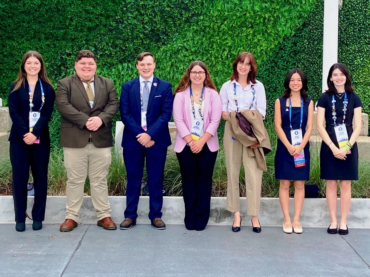 Phan places first in website design at FBLA Nationals – Daily Journal ...