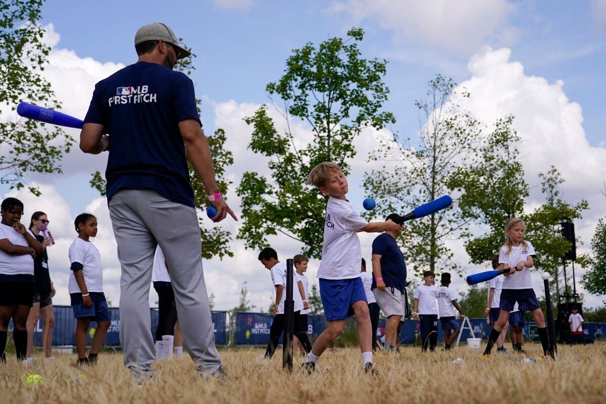 Britain eyes boost for baseball with return of MLB, new youth programs ...