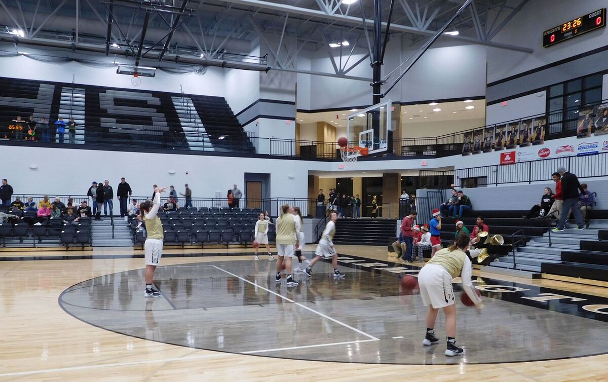 Black Knight Fieldhouse hosts its first games – Daily Journal Online