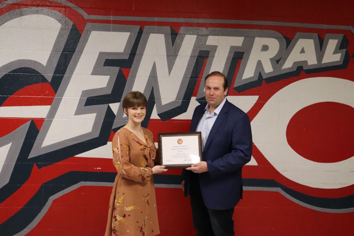 Rep. Smith presents Air Force Academy appointment – Daily Journal Online