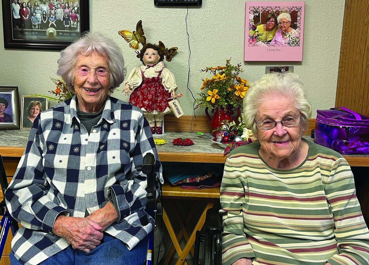 Roommates Reunited: Friends Forever – Daily Journal Online