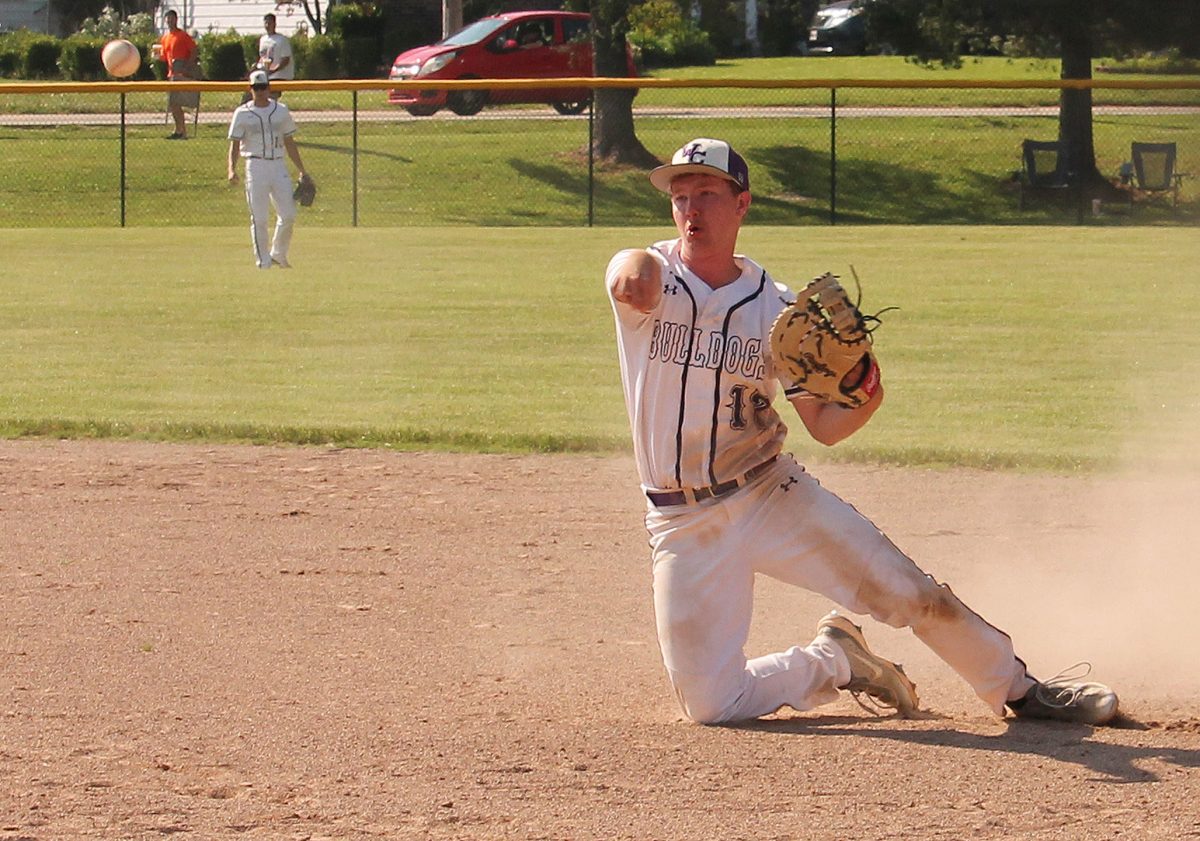 Bulldogs capitalize on free passes to beat Valley Park – Daily Journal ...